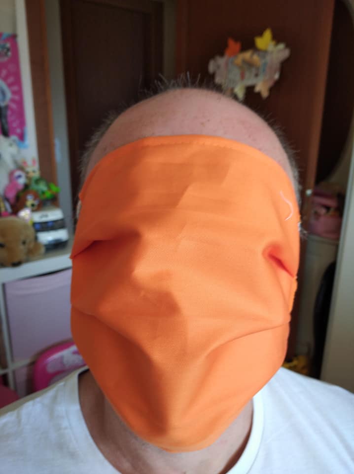 Το πρώτο κράτος που μοιράζει fullface στα παιδιά!